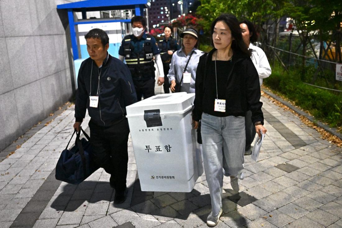 S.Korean posts misrepresent election worker's video to spread Chinese ...