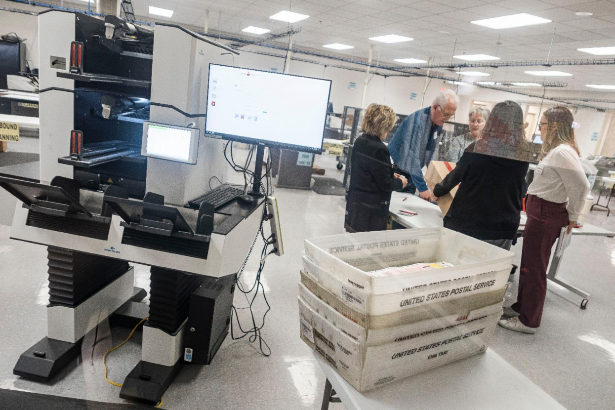 Photo shows Arizona election observer, not Democratic candidate for ...